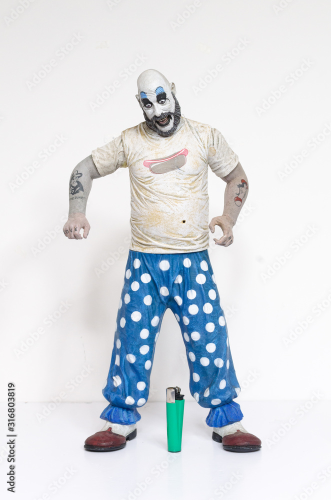 House Of 1000 Corpses Captain Spaulding