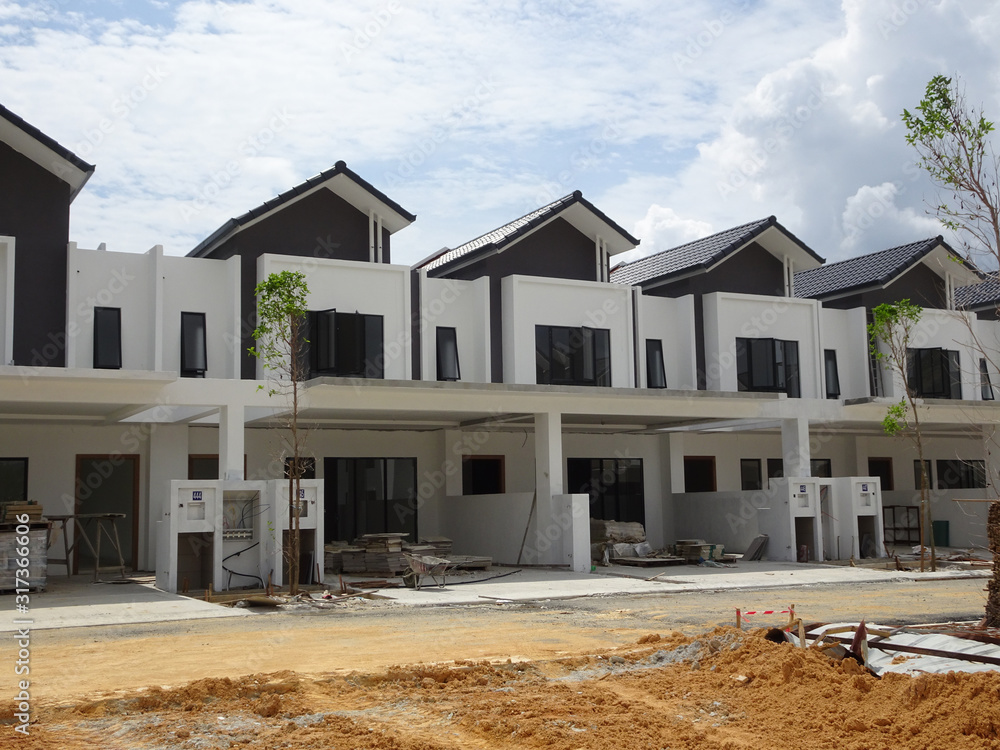 New double story luxury terrace house under construction in Malaysia ...