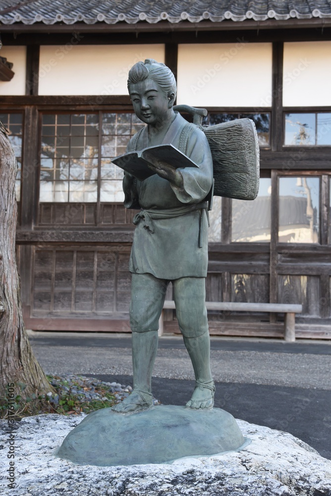 Kinjiro Ninomiya (Sontoku Ninomiya 1787 ~ 1856) Statue / Kinjiro ...