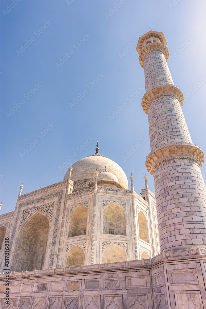 Taj Mahal mausoleum built in 1643 by Mughal emperor Shah Jahan to house ...