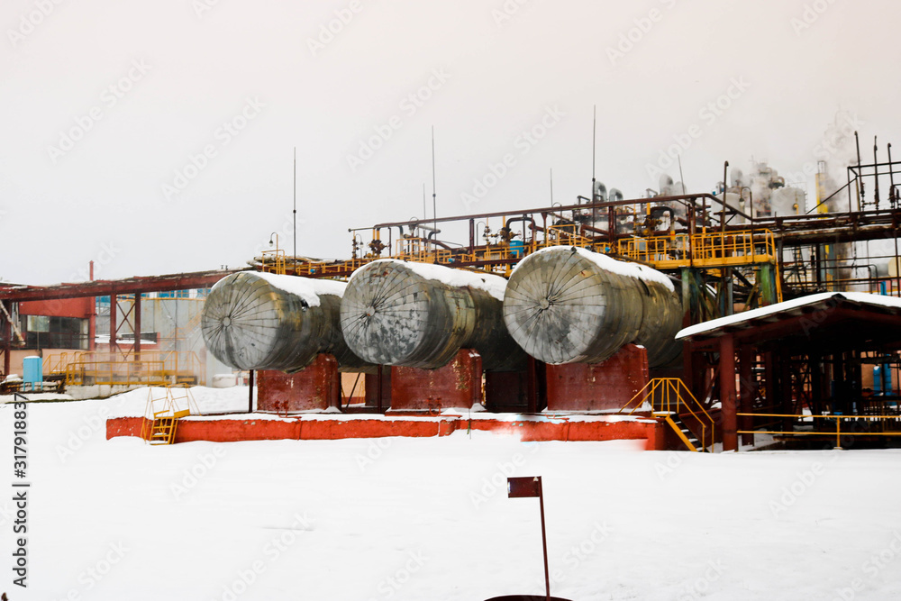 Large horizontal shell-and-tube tanks heat exchangers with liquid at an ...