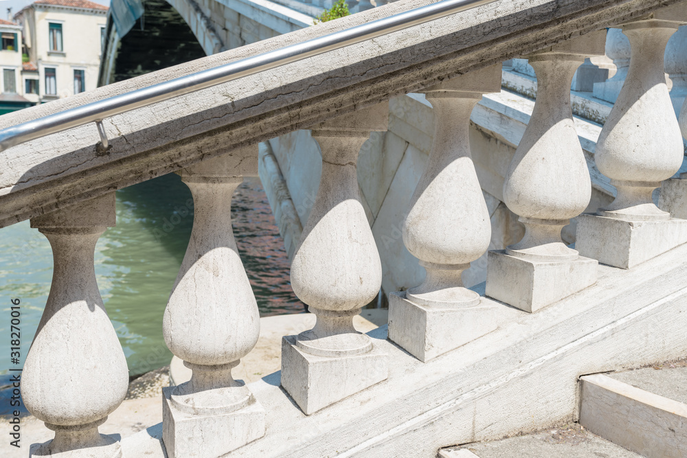 Fotka „Venice. Оld stone balustrade of railing. Architecture detail ...