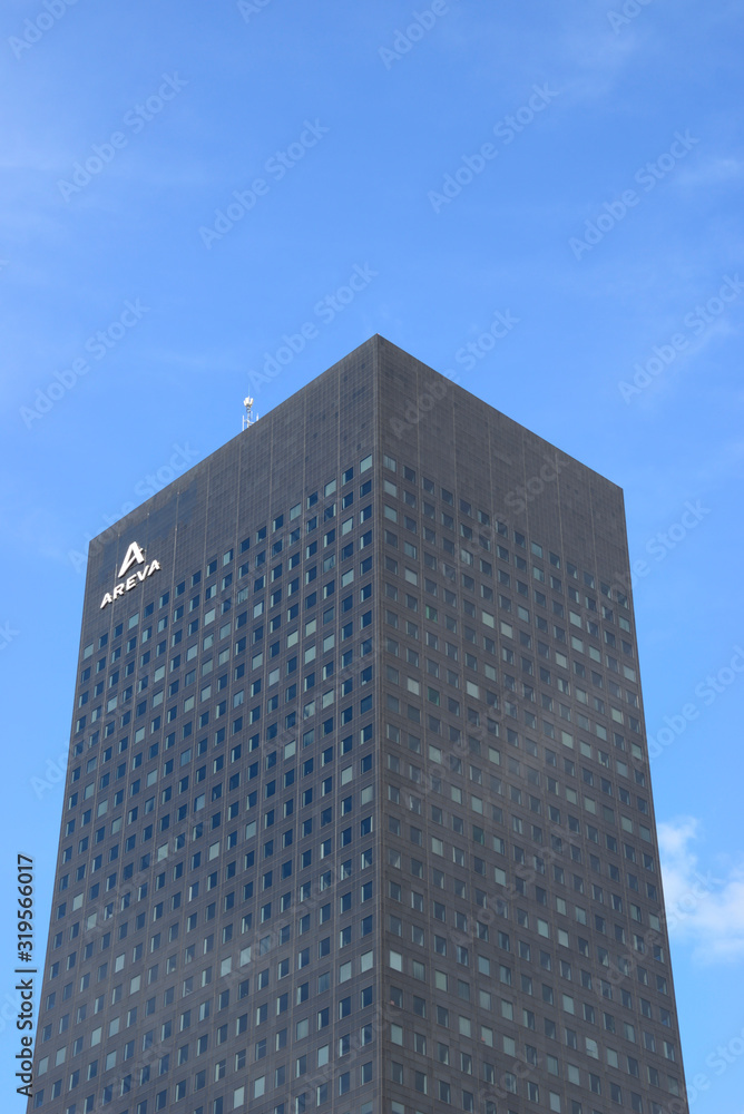 Tour Areva, siège social de la société Orano à La Défense, Paris ...