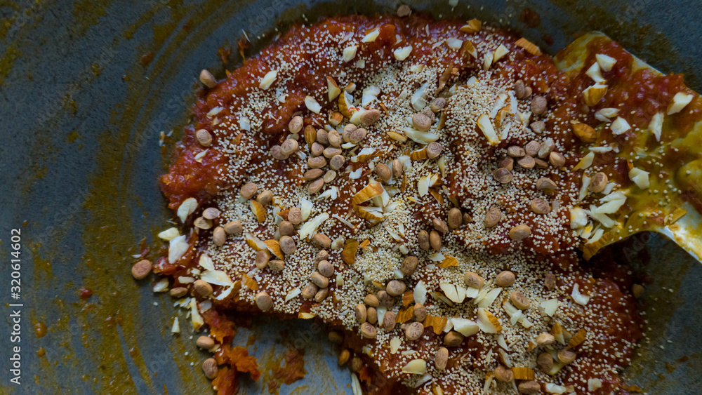 Gajar ka halwa, also known as gajorer halua, Gajrela, Gajar Pak, and ...