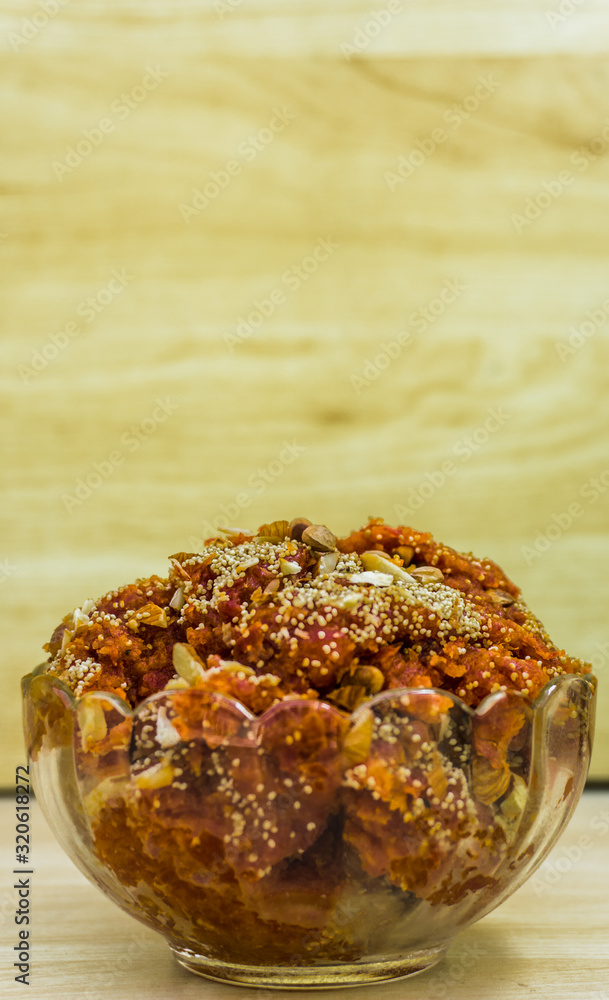 Gajar ka halwa, also known as gajorer halua, Gajrela, Gajar Pak, and ...