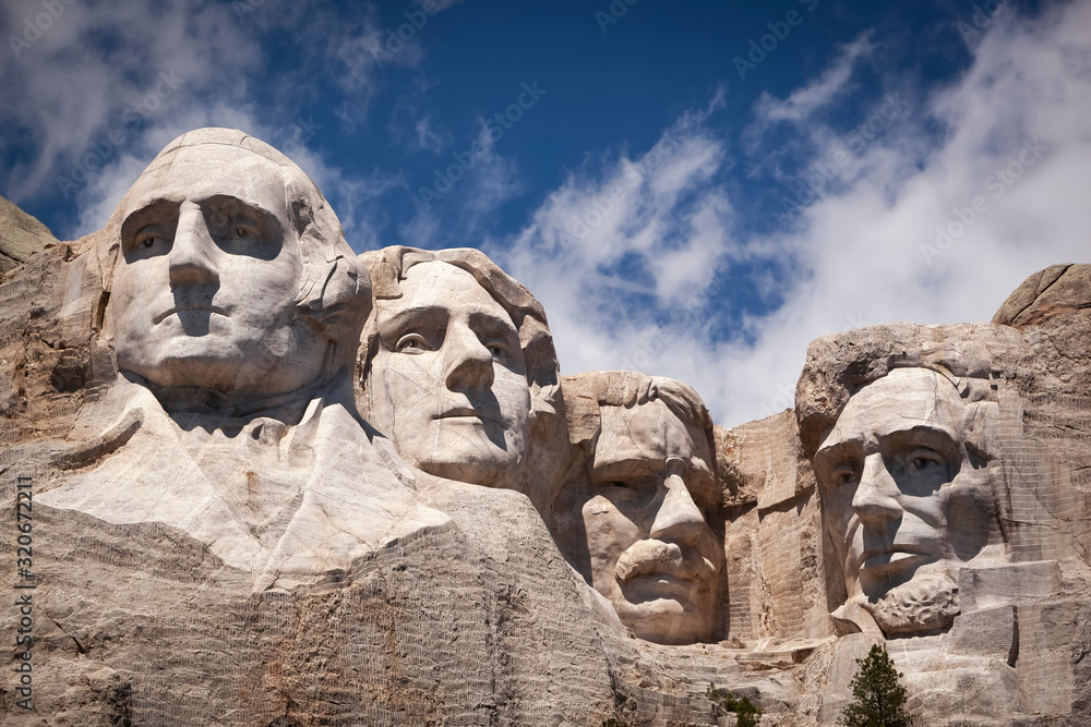 Mount Rushmore National Memorial, four ex Presidents faces sculptured ...