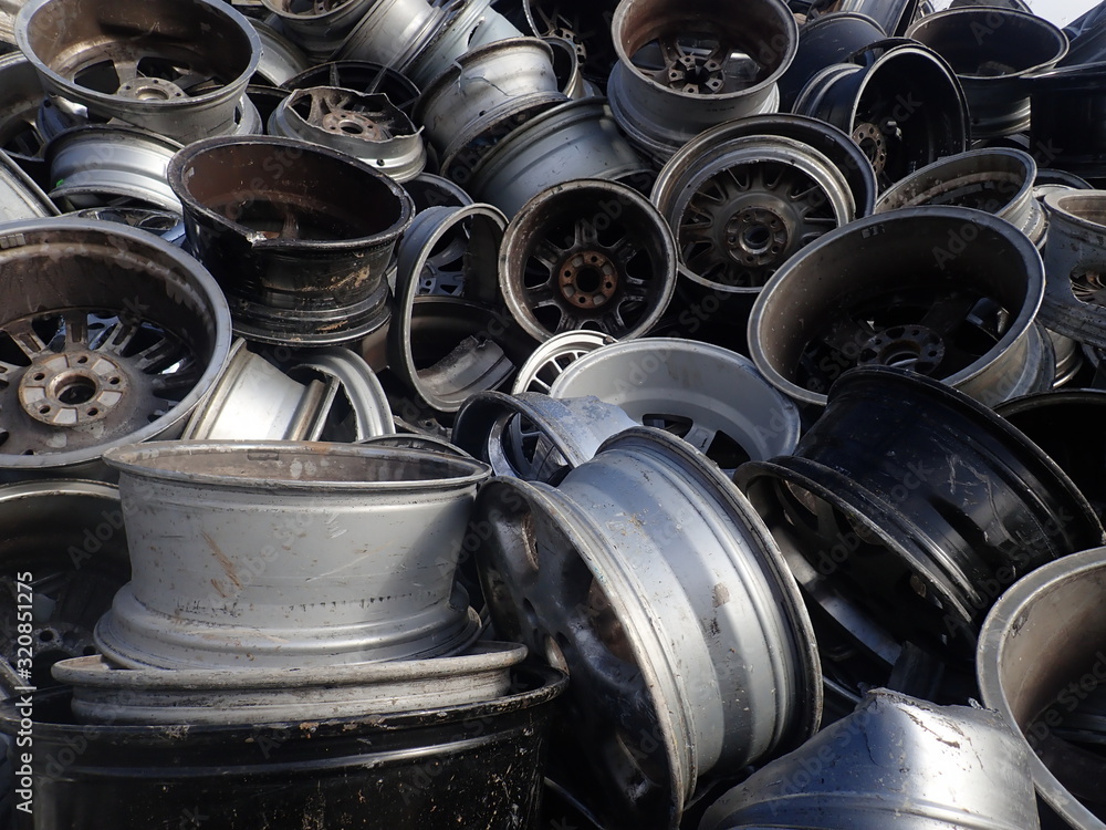 Alte Autofelgen Stock Photo | Adobe Stock