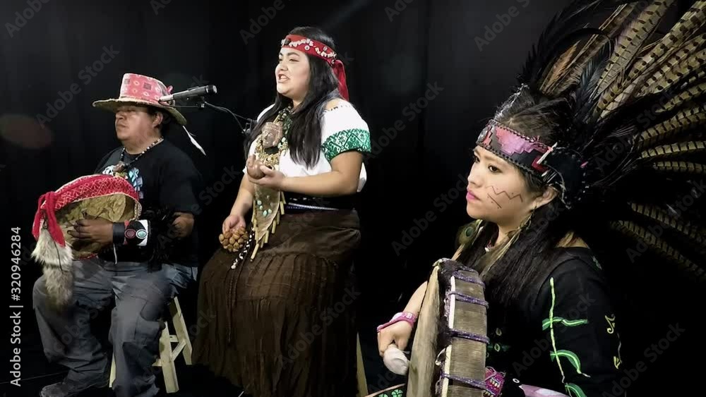 Vidéo Stock group of shaman Teotihuacanos, Xicalanca - Toltec in black ...