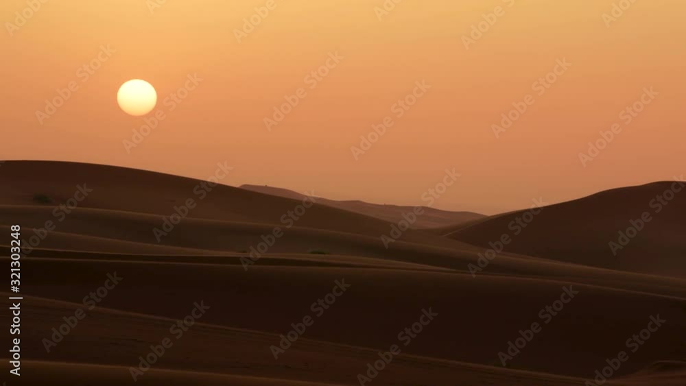 Sunrise desert in morocco, sand dunes in Sahara desert at sunrise 4k ...