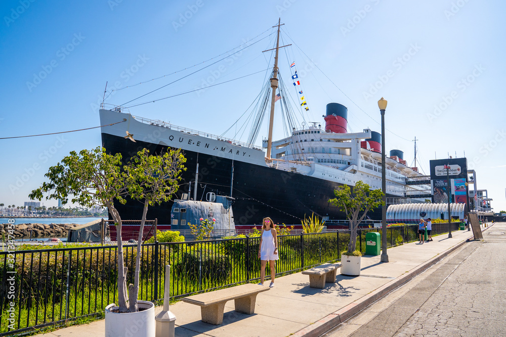 Queen Mary is the ocean liner which sailed on the North Atlantic Ocean ...