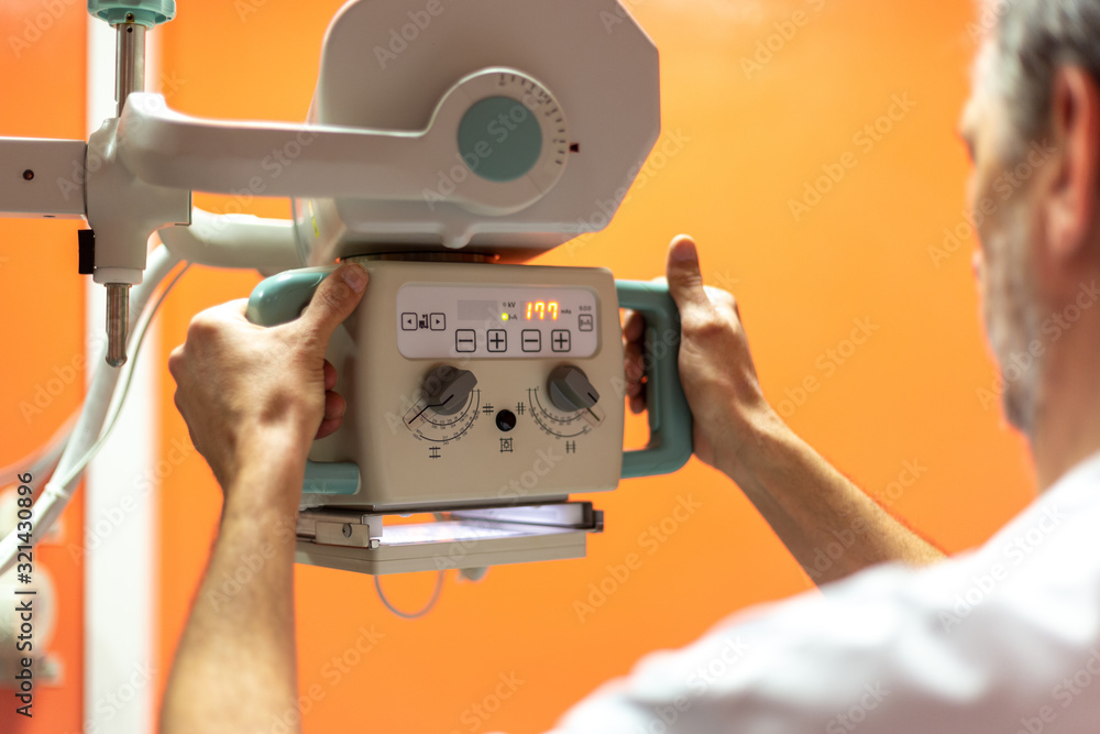 Manipulateur radiologie imagerie médicale appareil hôpital Stock Photo ...