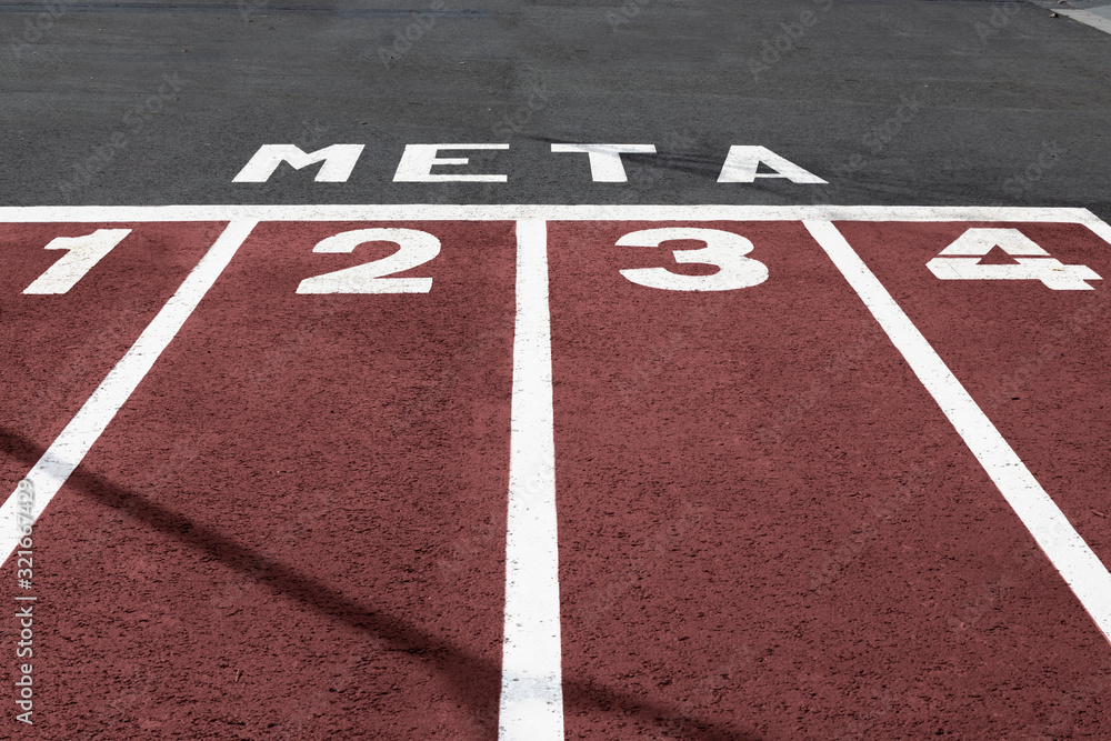 Linea de meta, nuevos proyectos, nuevos retos. Carreras y pista de ...