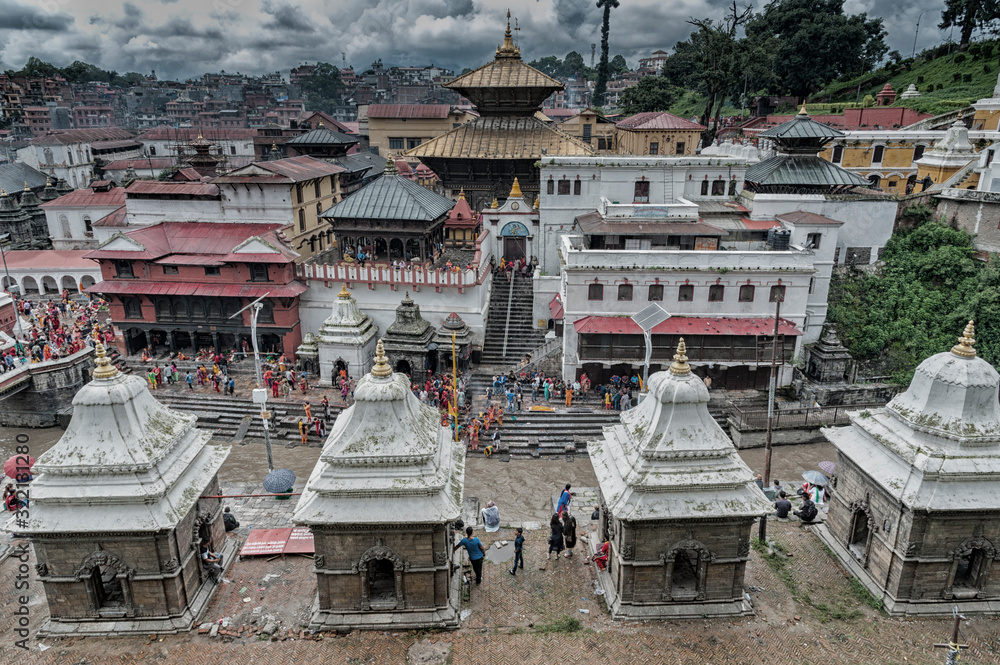 Cremation ceremony along the holy Bagmati River at Pashupatinath Hindu ...