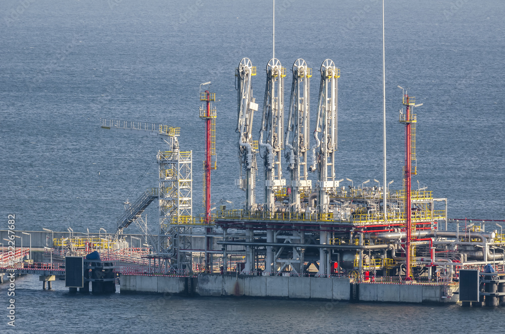 LNG TERMINAL - Unloading jetty for large tankers Stock Photo | Adobe Stock