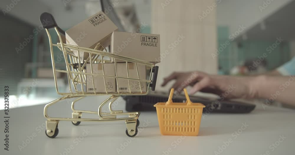 Online shopping / ecommerce and delivery service concept : Paper ...