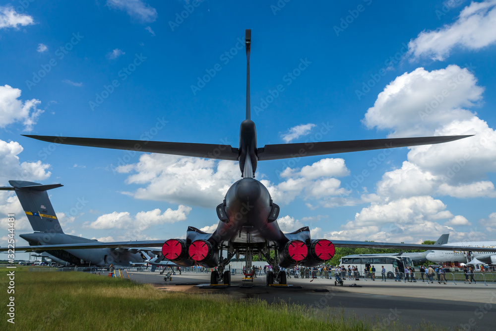 Fotka „BERLIN, GERMANY - JUNE 02, 2016: A four-engine supersonic ...