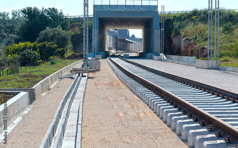 Underpass and tunnel for the construction of a new railway line. Detail ...