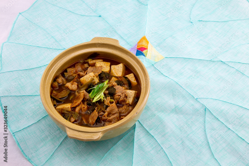 Soybean Paste Stew with Beef Brisket which is called Cadobagi Doenjan ...