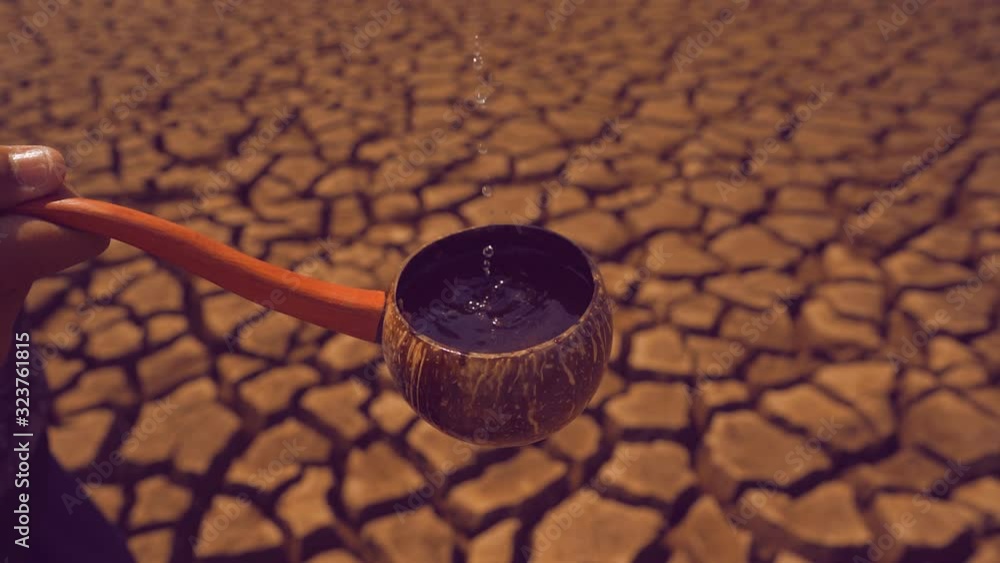 Vidéo Stock Slow motion water droplet falling in water dripper on ...