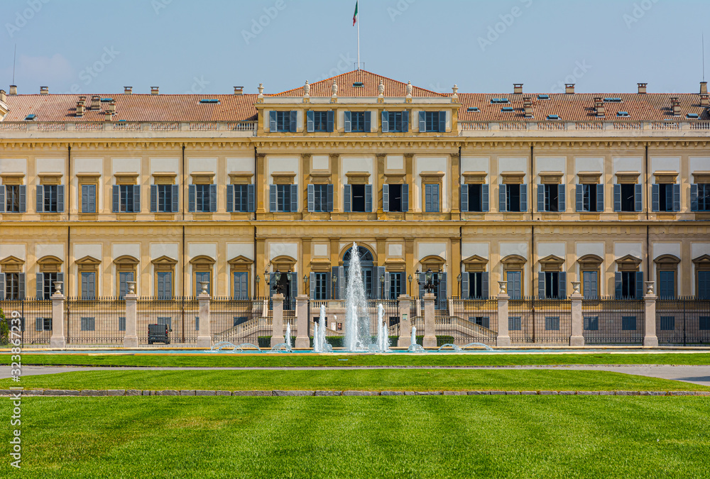 Foto de Royal Villa of Monza (Villa Reale), Milano, Italy. The Villa ...