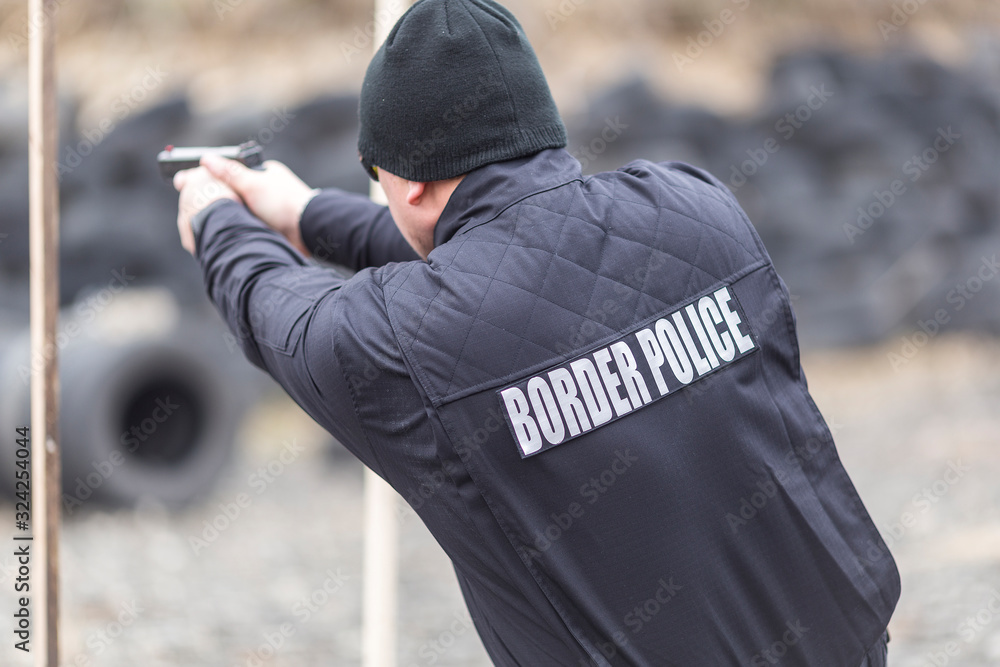 Fotka „police, army and border police gun training. firing weapons and ...