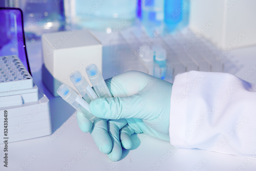 Test kit to detect presence of RNA virus in patient samples. RT-PCR kit ...