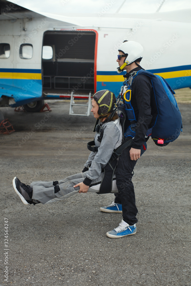 The correct position of the passenger's body during the landing under ...