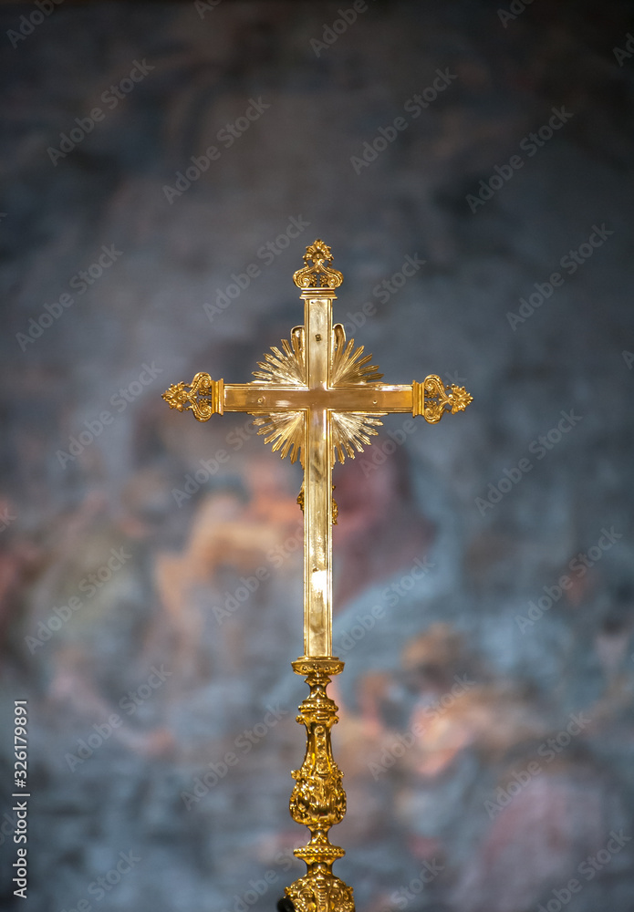 Gold cross on the altar of the Basilica Papale di Santa Maria Maggiore ...
