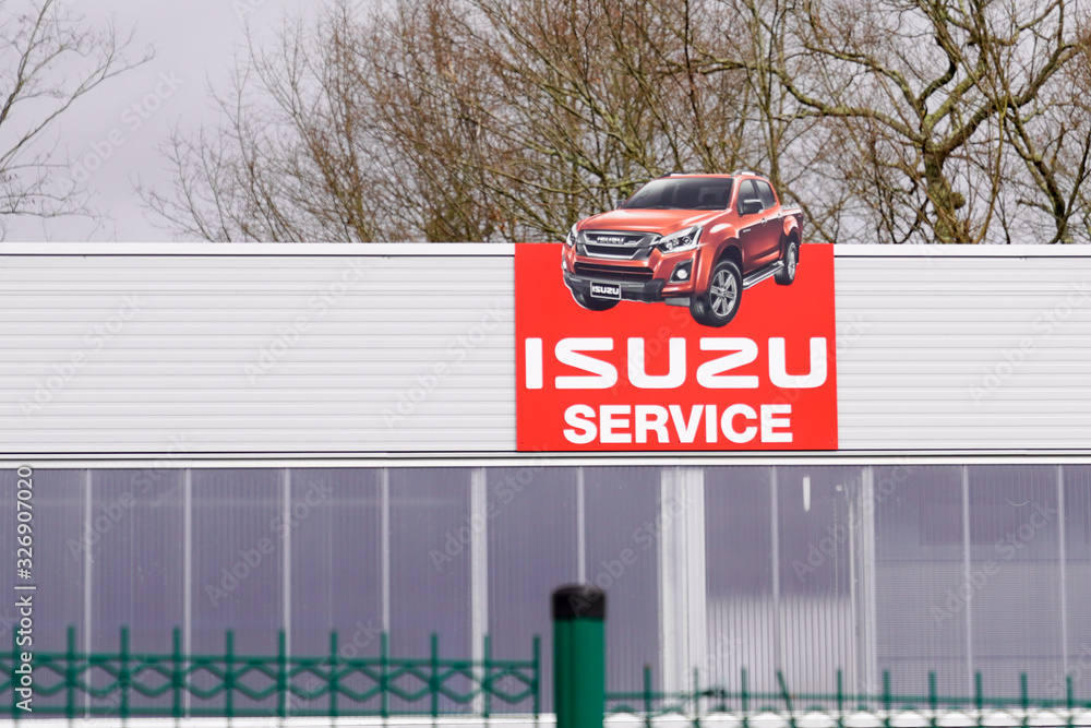 Isuzu D-max Hi-Lander car pick up truck sign logo in dealership garage ...