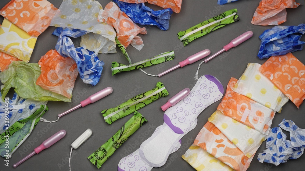 Menstrual cup vs single-use sanitary pads, tampons. Zero waste, eco ...