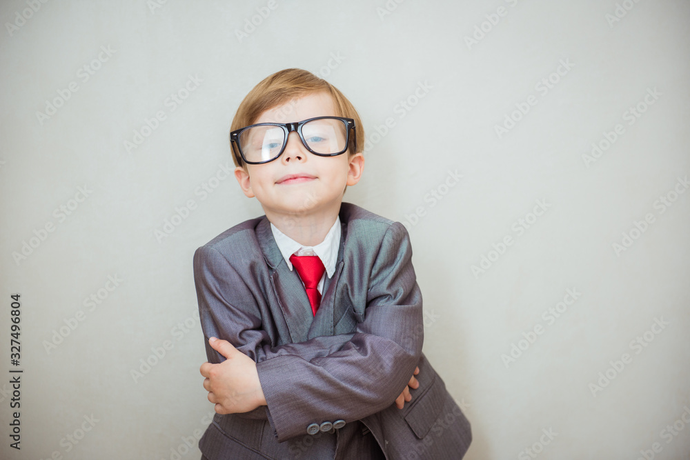Confident boss business man with smug expression arrogant smirk in suit ...