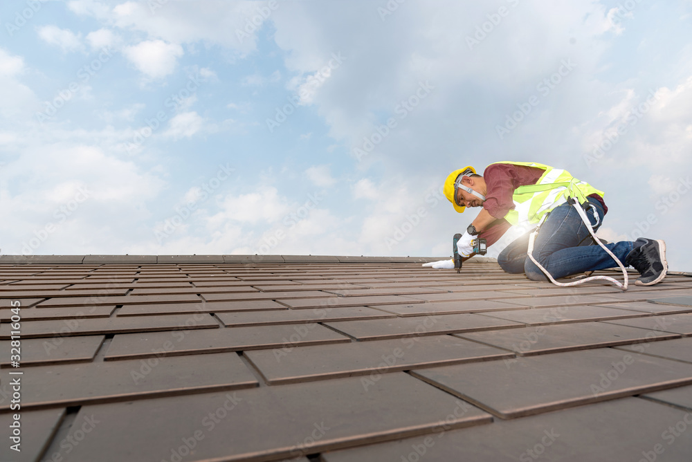 Asians Construction Work on the roof of the new building. Construction ...
