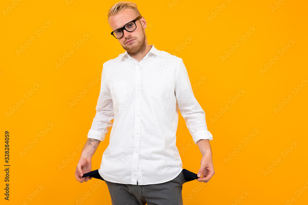 Poor Boy Empty Pockets