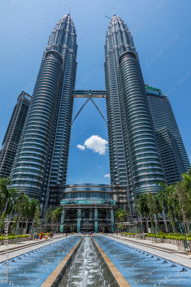 Petronas Twin Towers skyscraper. Kuala Lumpur, Malaysia Stock Photo ...