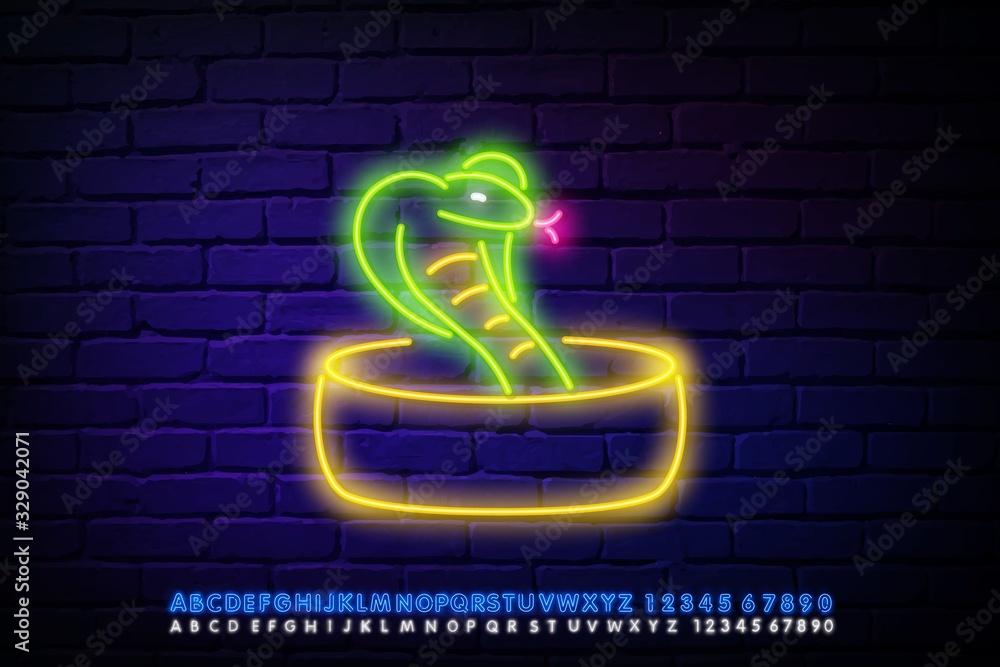 Cobra head neon sign. Wild animal, nature design. Night bright neon ...