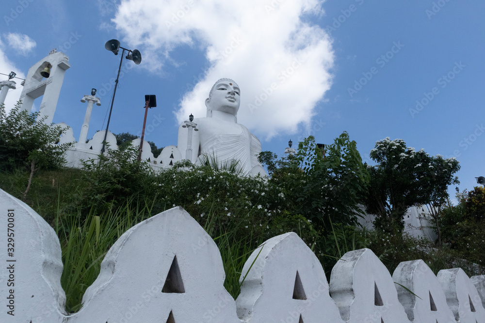 The Bahirawakanda White Buddha Statue is located alongside the Sri Maha ...