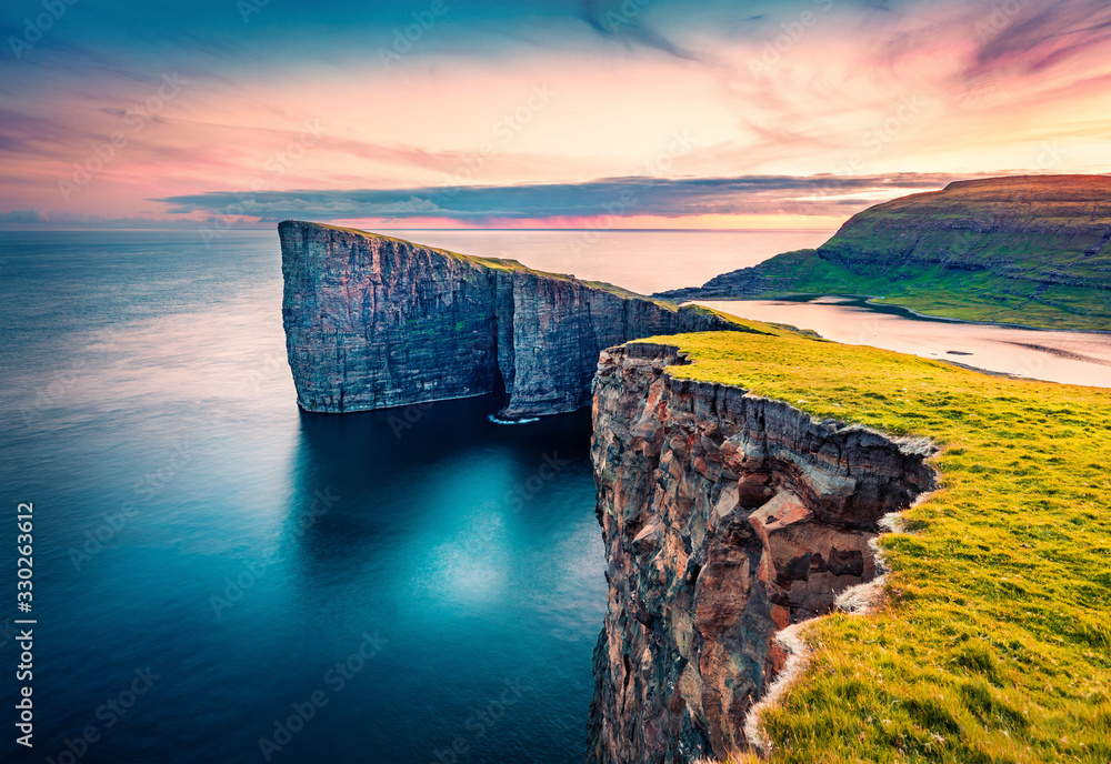 View from flying drone. Perfect evening scene of Sorvagsvatn lake ...