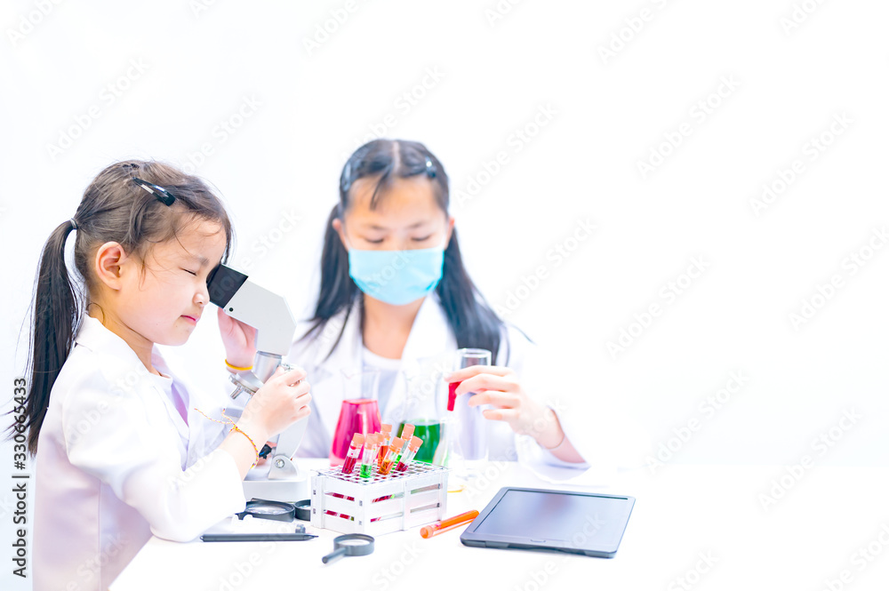 Kids doctor making experiment for learning about Anti Covid-19 measures ...