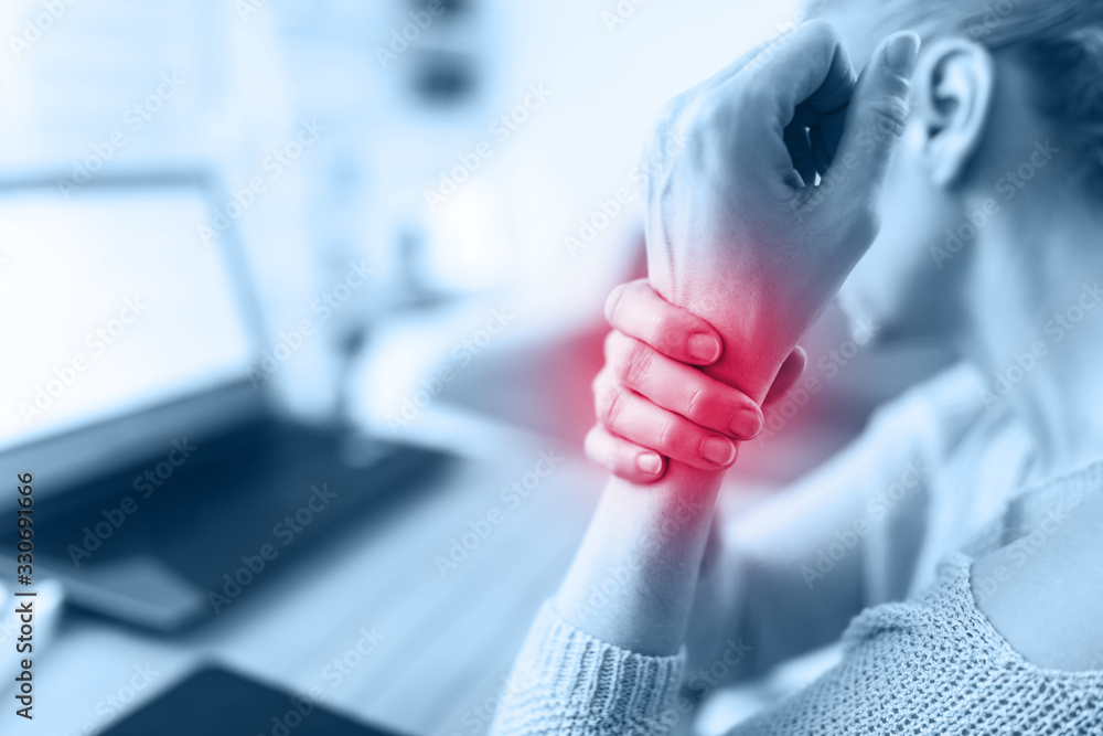 Repetitive strain injury RSI from continuous working on a computer ...