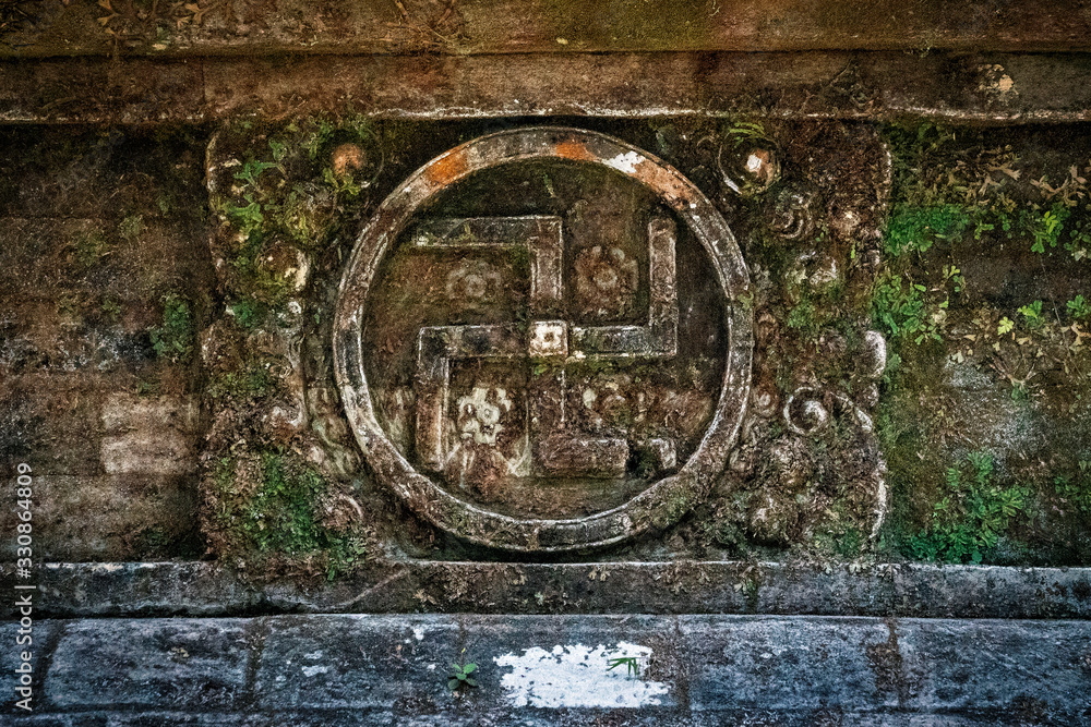 Photo A symbol of divinity and spirituality in Hinduism and Buddhism ...