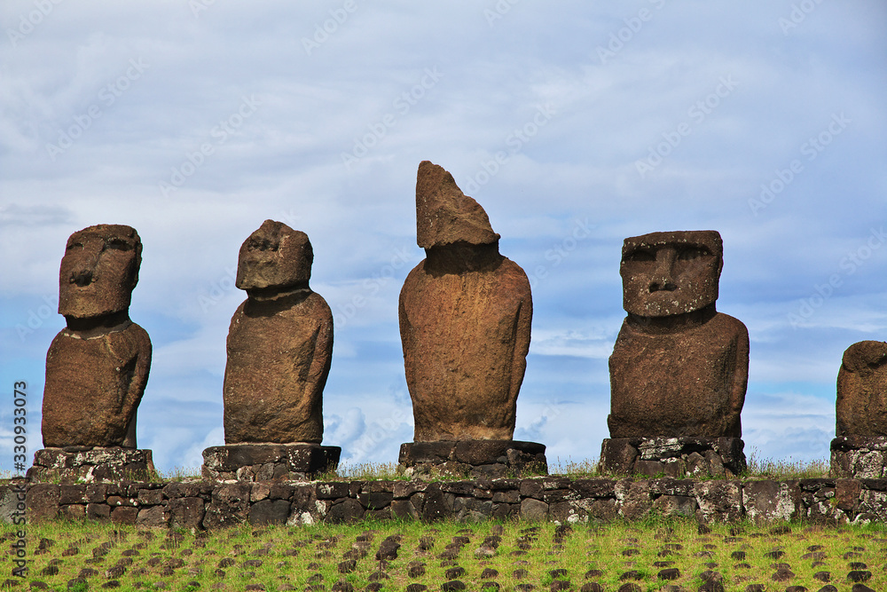 Rapa Nui. The statue Moai in Ahu Tahai on Easter Island, Chile Stock Photo | Adobe Stock