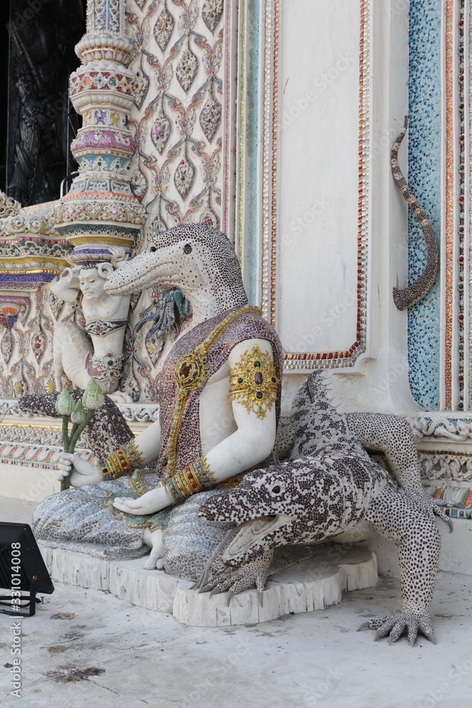 Detail, statue of Wat Pariwat (Beckham's temple) in Bangkok city ...