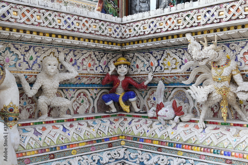 Detail, statue of Wat Pariwat (Beckham's temple) in Bangkok city ...