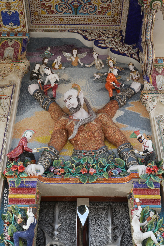 Detail, statue of Wat Pariwat (Beckham's temple) in Bangkok city ...