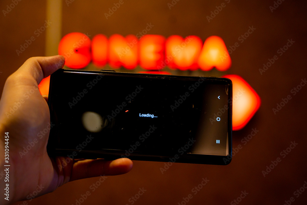 Slow internet, video load and download speed. Watching movie online ...