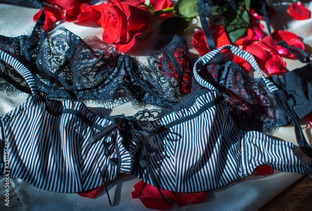 Vintage bra with oldest vintage lace. Beautiful and passion lingerie ...