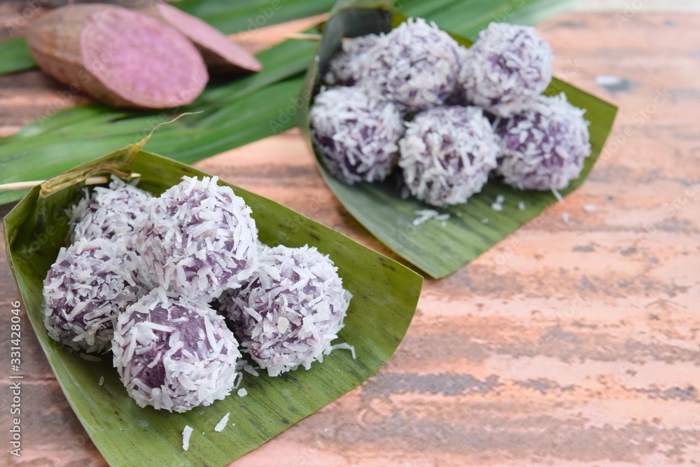 Klepon Ubi Ungu, Indonesian traditional dessert or Jajanan Pasar ...