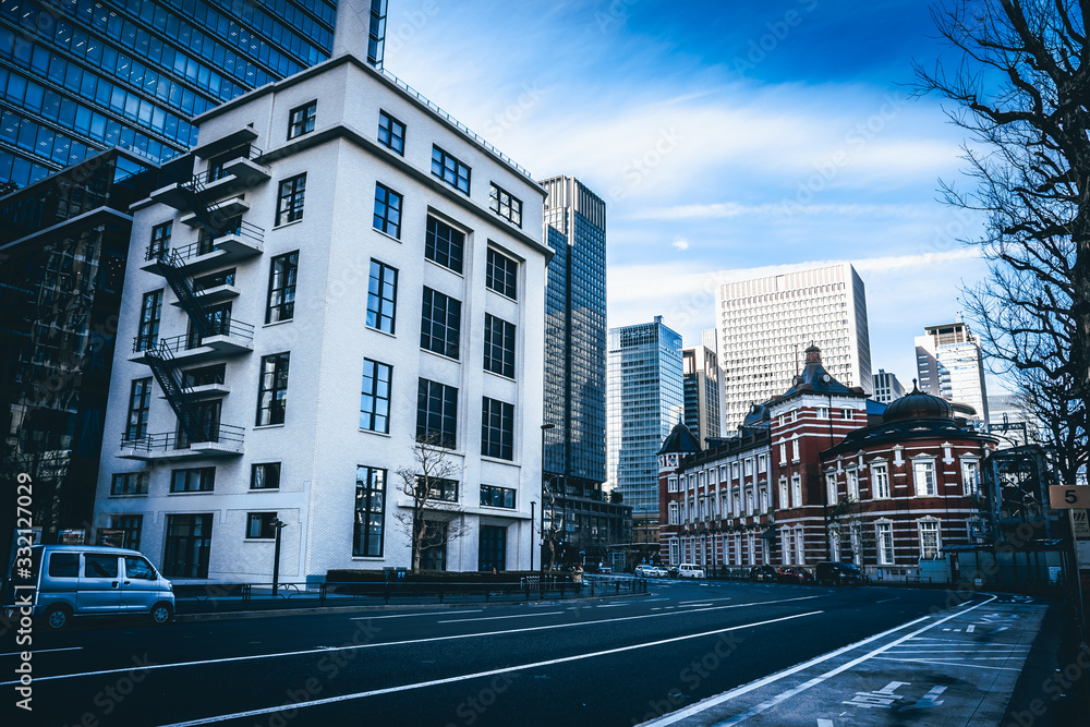 Tokyo's Marunouchi area landscape. JP-tower KITTE Building. KITTE ...