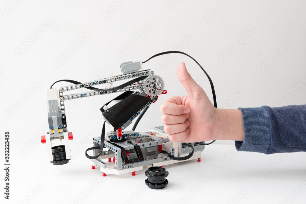 Minsk, Belarus. November, 2018. Lego Mindstorms EV 3 Robot Arm. School ...