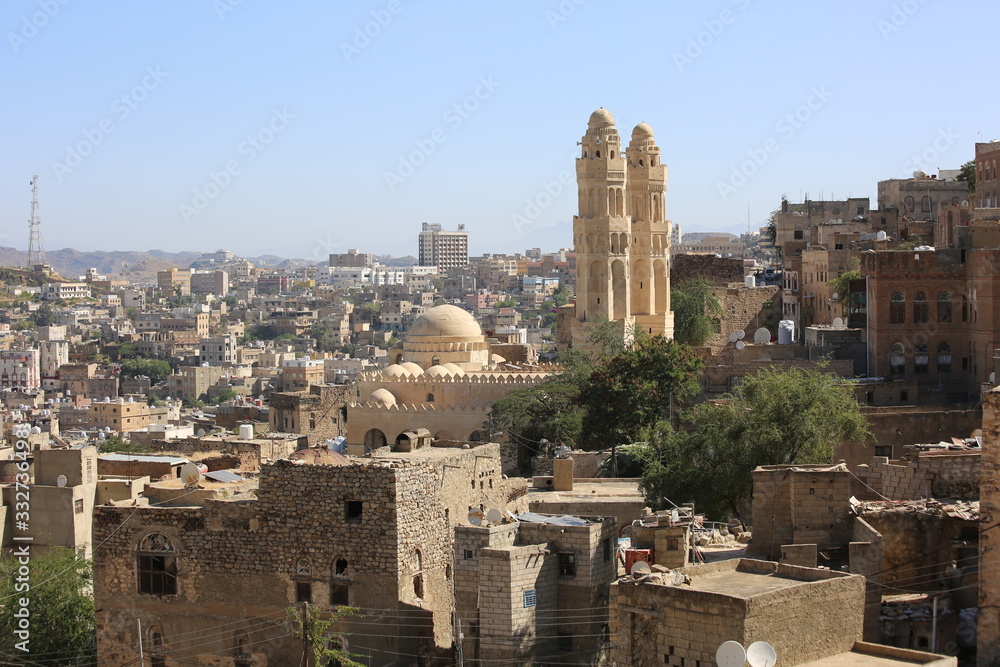 Taiz / Yemen - 22 Nov 2019 :The historic Mosque 'Al-Ashrafieh' which ...